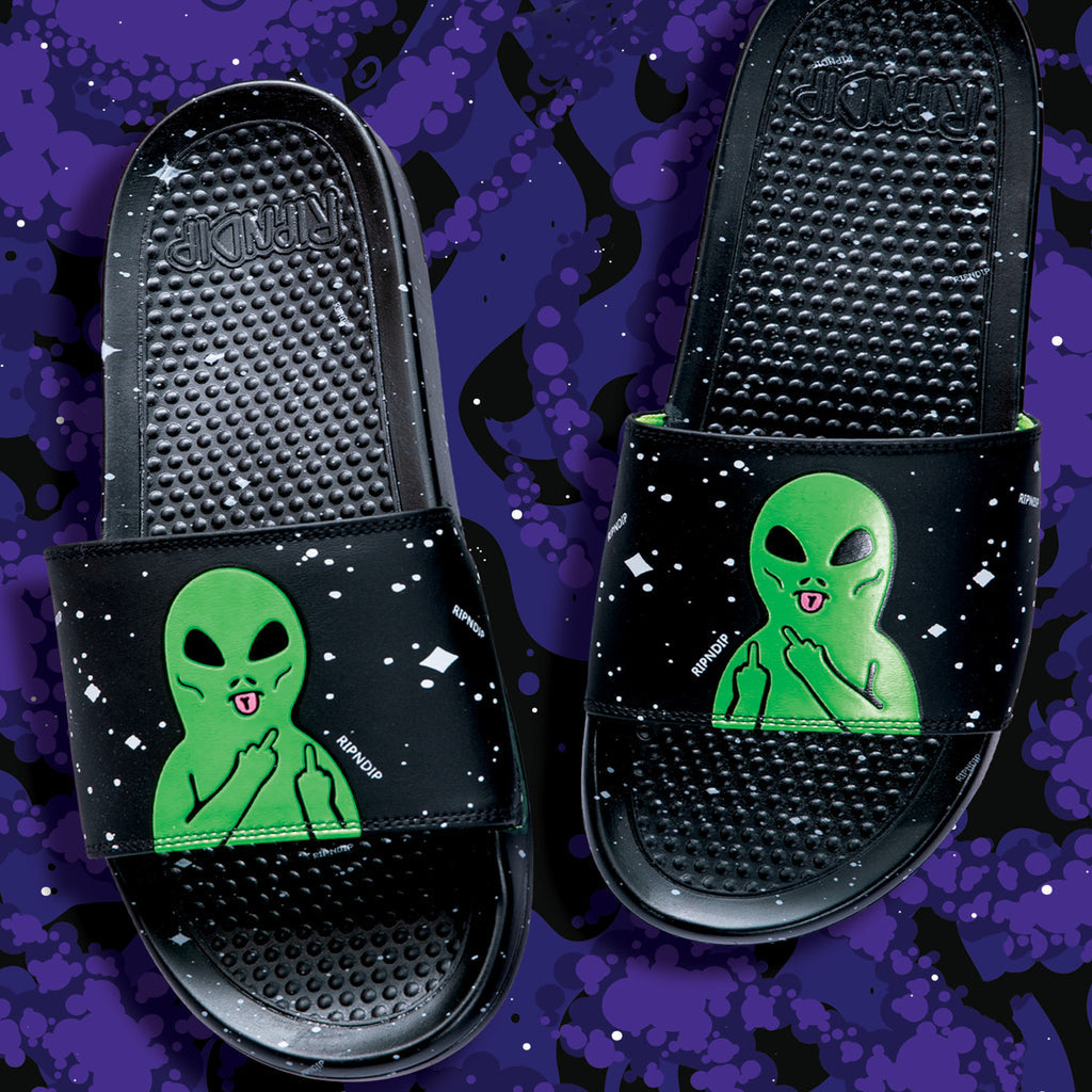 We Out Here Slides (Black/Neon Green) – Capsul